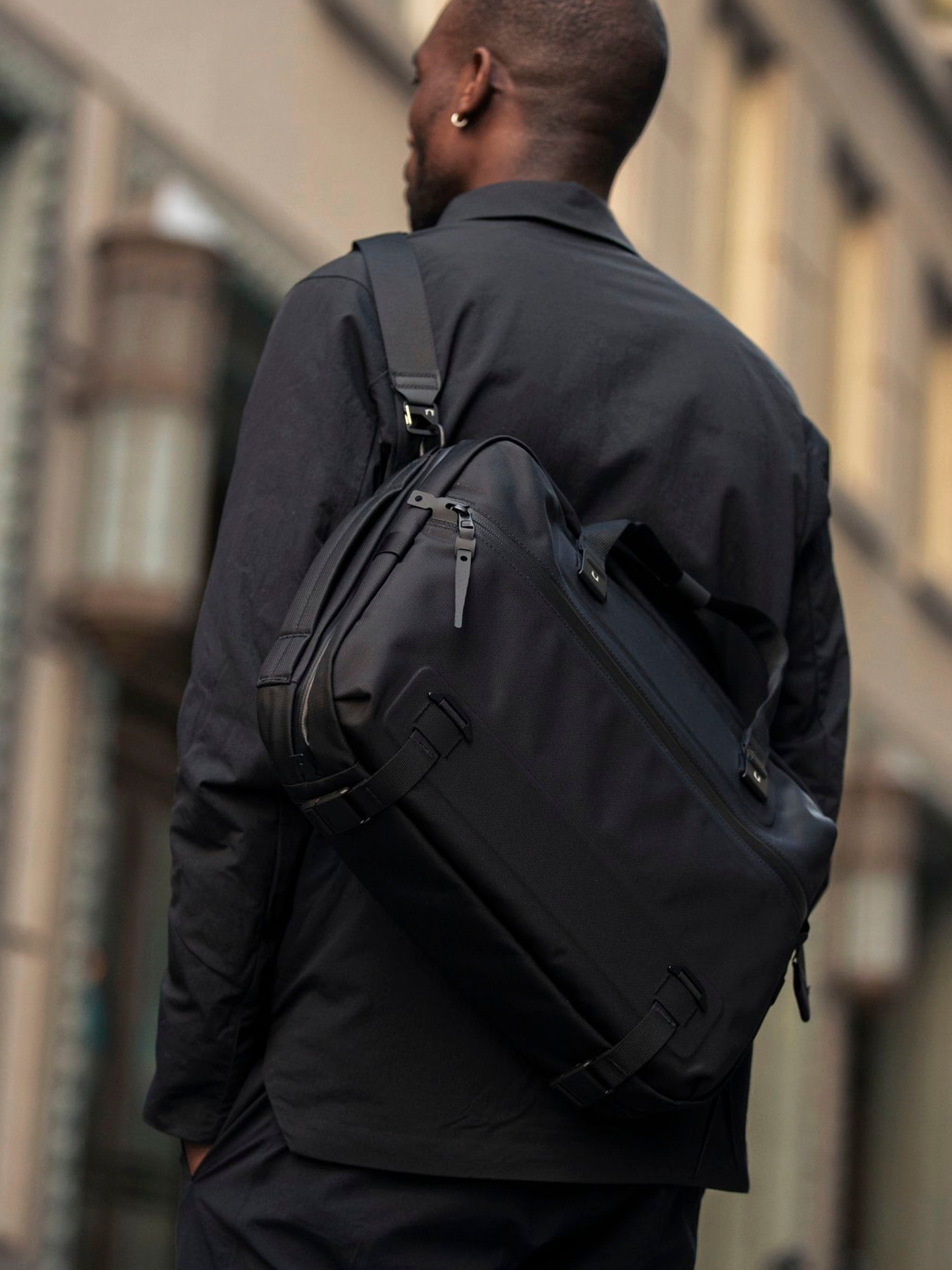 No,7224004 FORGE SB – BLACK EMBER